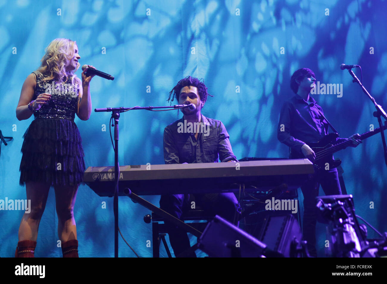The shires country band hi-res stock photography and images - Alamy