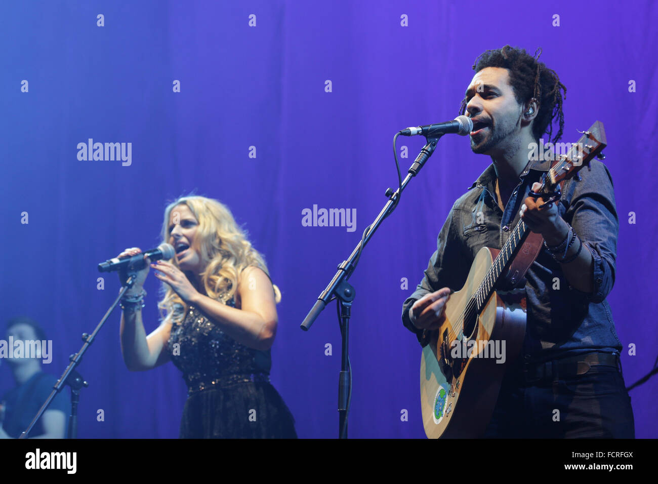 The shires country band hi-res stock photography and images - Alamy
