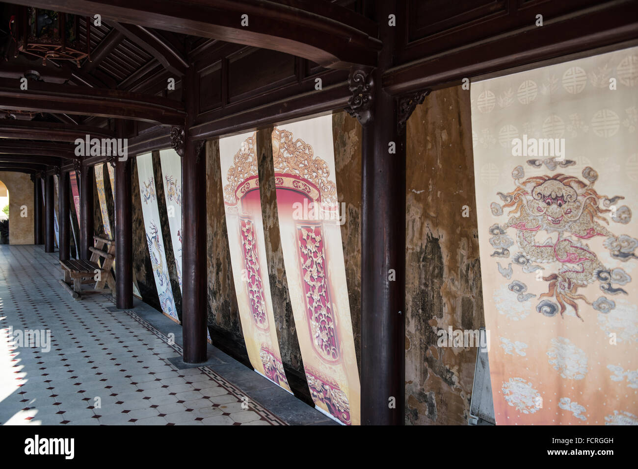 Entrance temple in imperial citadel hi-res stock photography and images ...