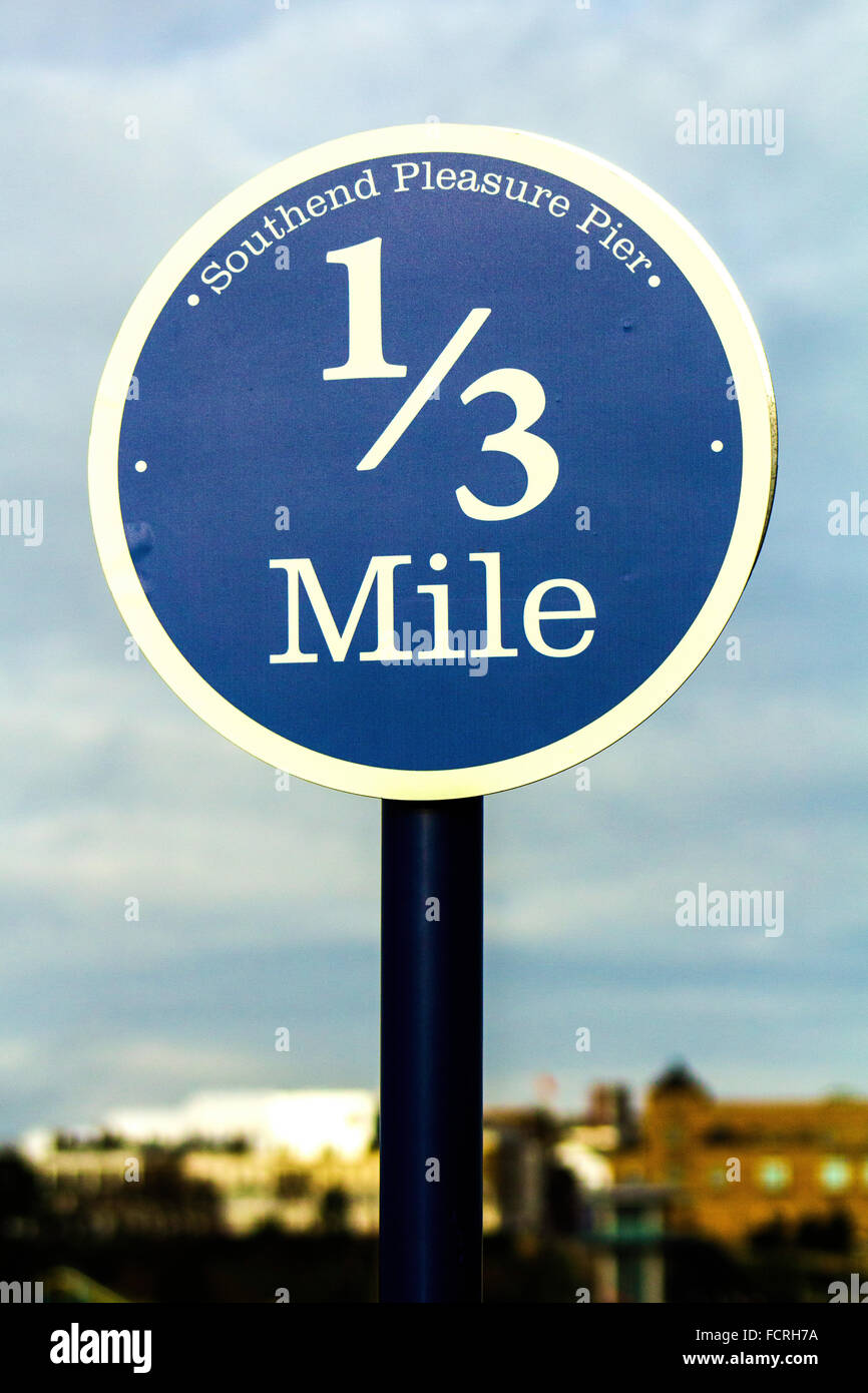 One third circle hi-res stock photography and images - Alamy