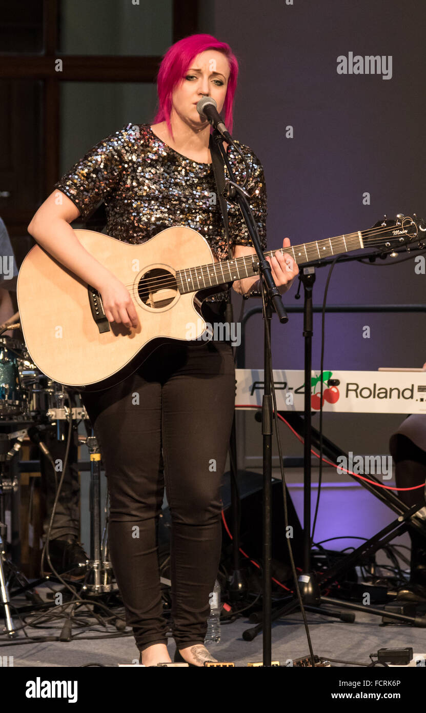 Singer hair hi-res stock photography and images - Alamy