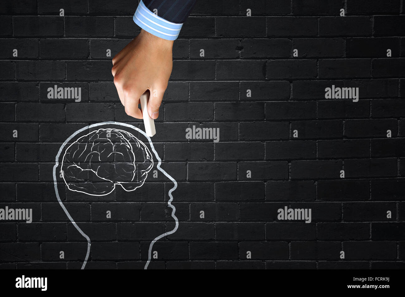 Human hand drawing brain on black chalkboard Stock Photo - Alamy Human hand drawing brain on black chalkboard Stock Photo - Alamy