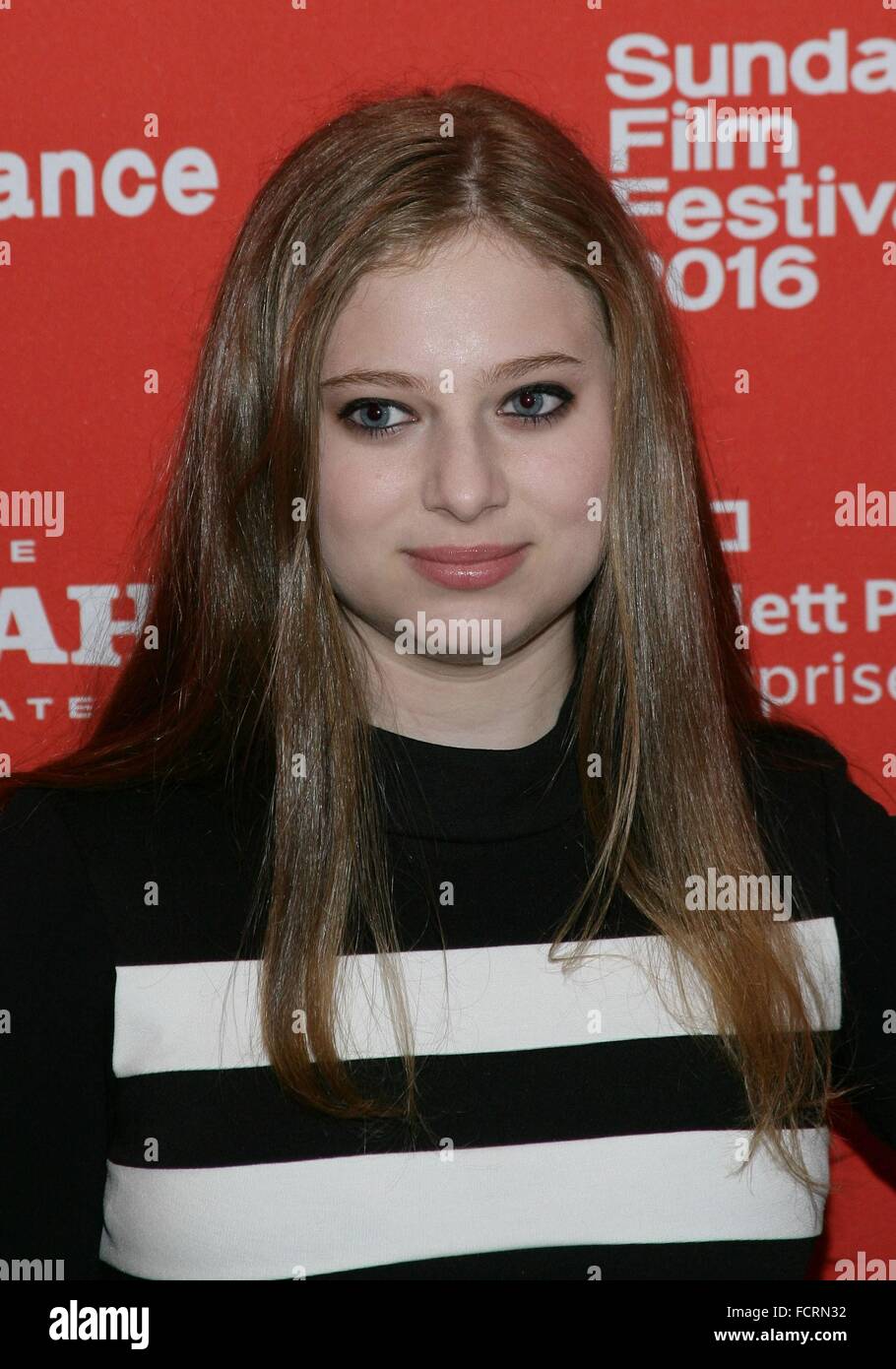 Sara rodier hi-res stock photography and images - Alamy