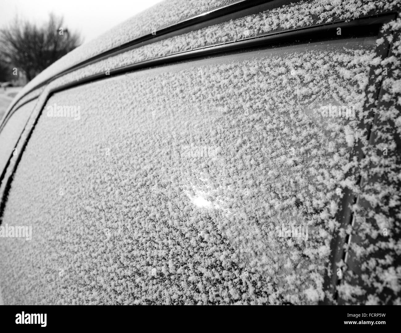 Car snowing hi-res stock photography and images - Alamy