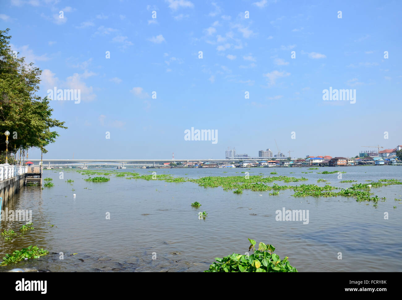 Bridge and Movement of Chao phraya river at Nonthaburi, Thailand Stock ...