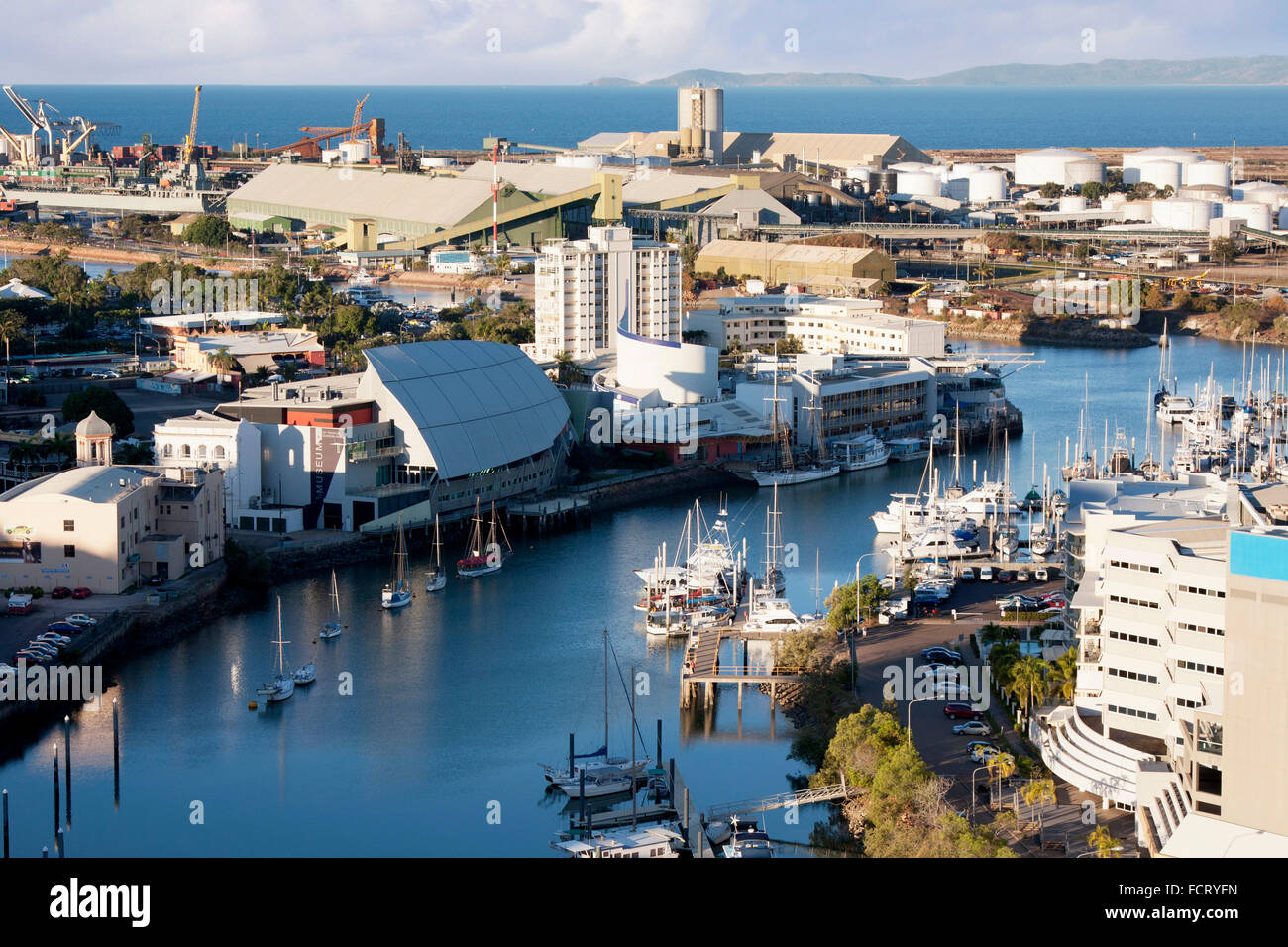 The strand townsville queensland hi-res stock photography and images ...