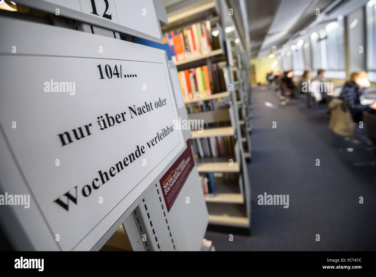 University students watch lecture hi-res stock photography and images ...