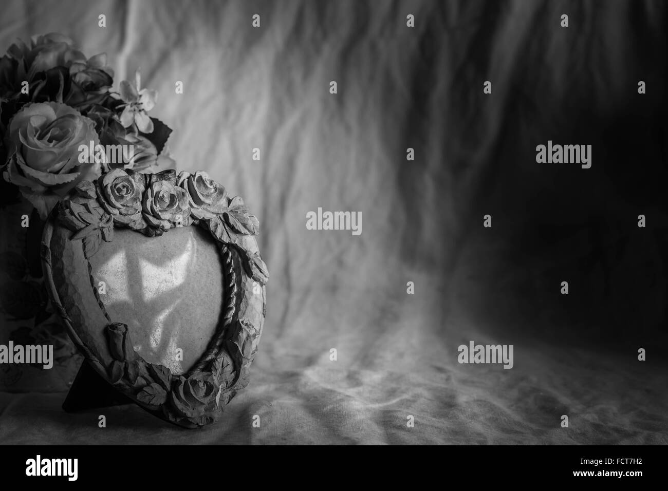 Bow frames Black and White Stock Photos & Images - Alamy