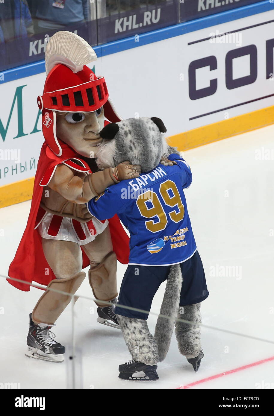 Mascots 2016 High Resolution Stock Photography and Images - Alamy