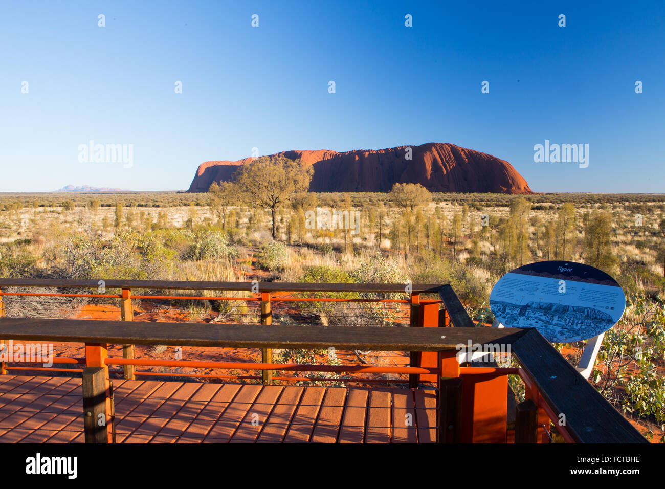 Uluru nt hi-res stock photography and images - Alamy