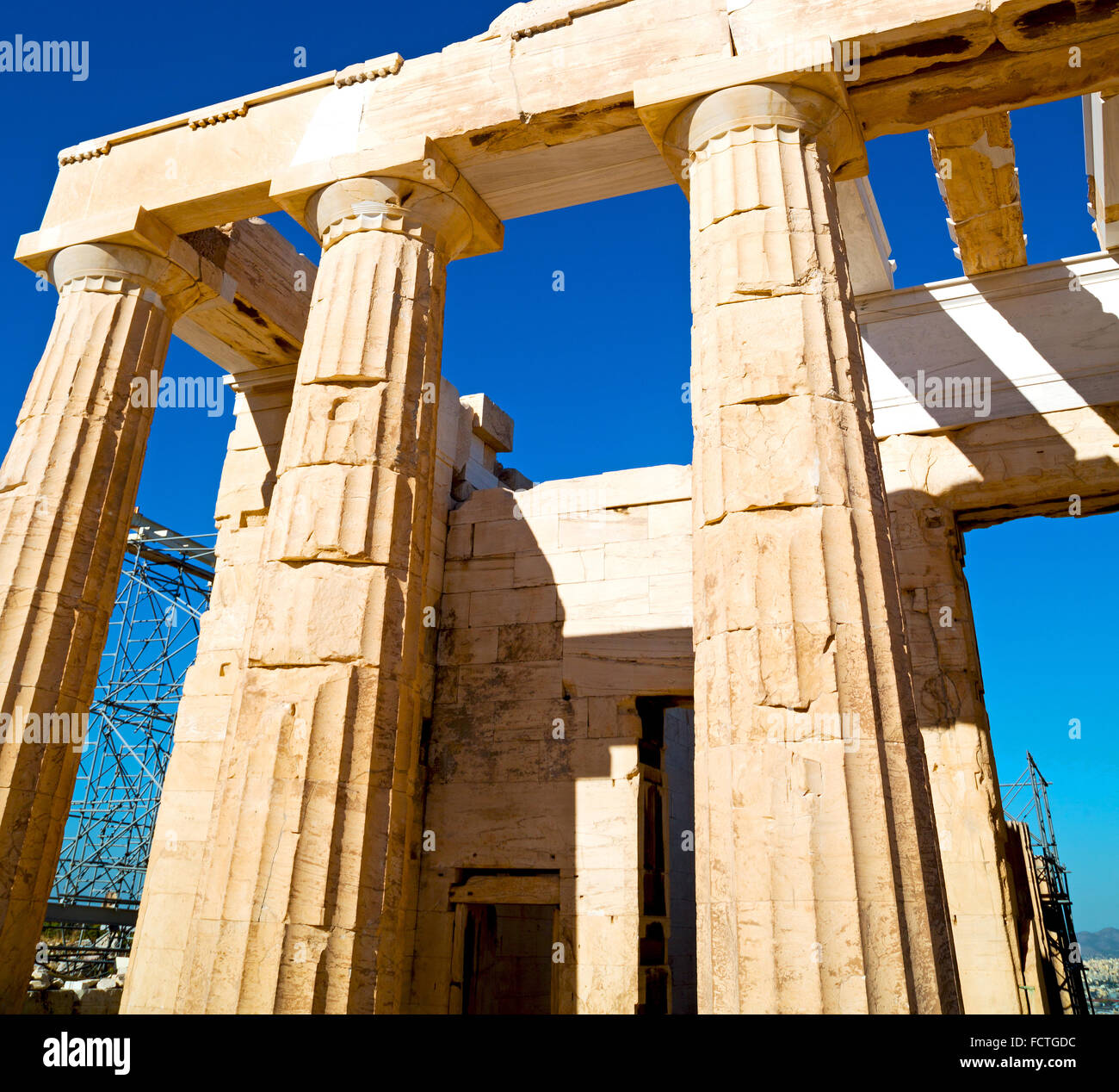 in greece the old architecture and historical place parthenon athens ...