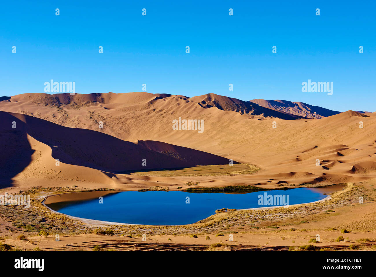 China gobi desert hi-res stock photography and images - Alamy