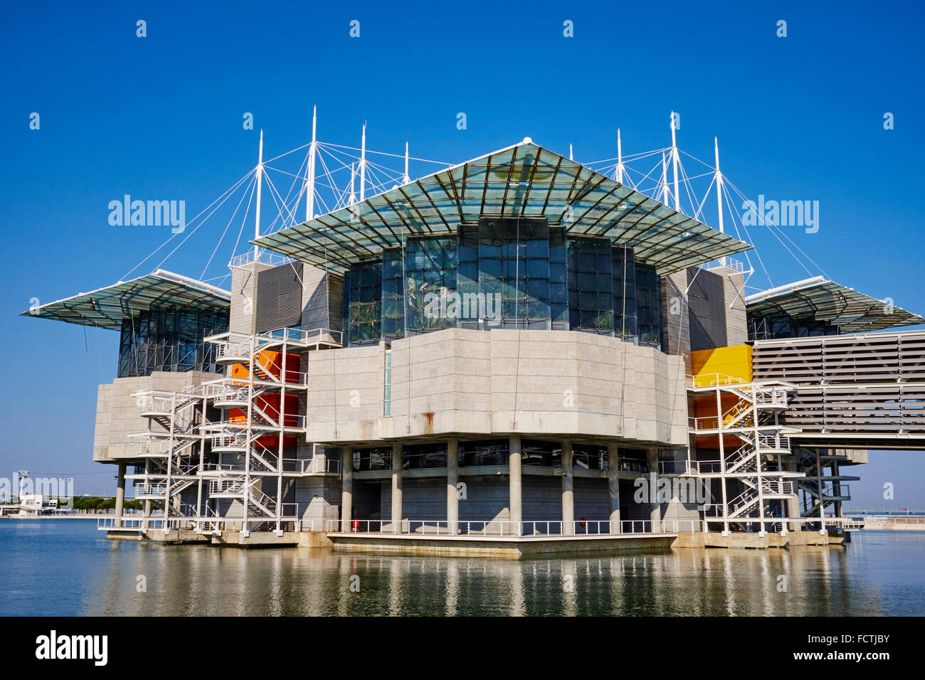 Lisbon aquarium hi-res stock photography and images - Alamy