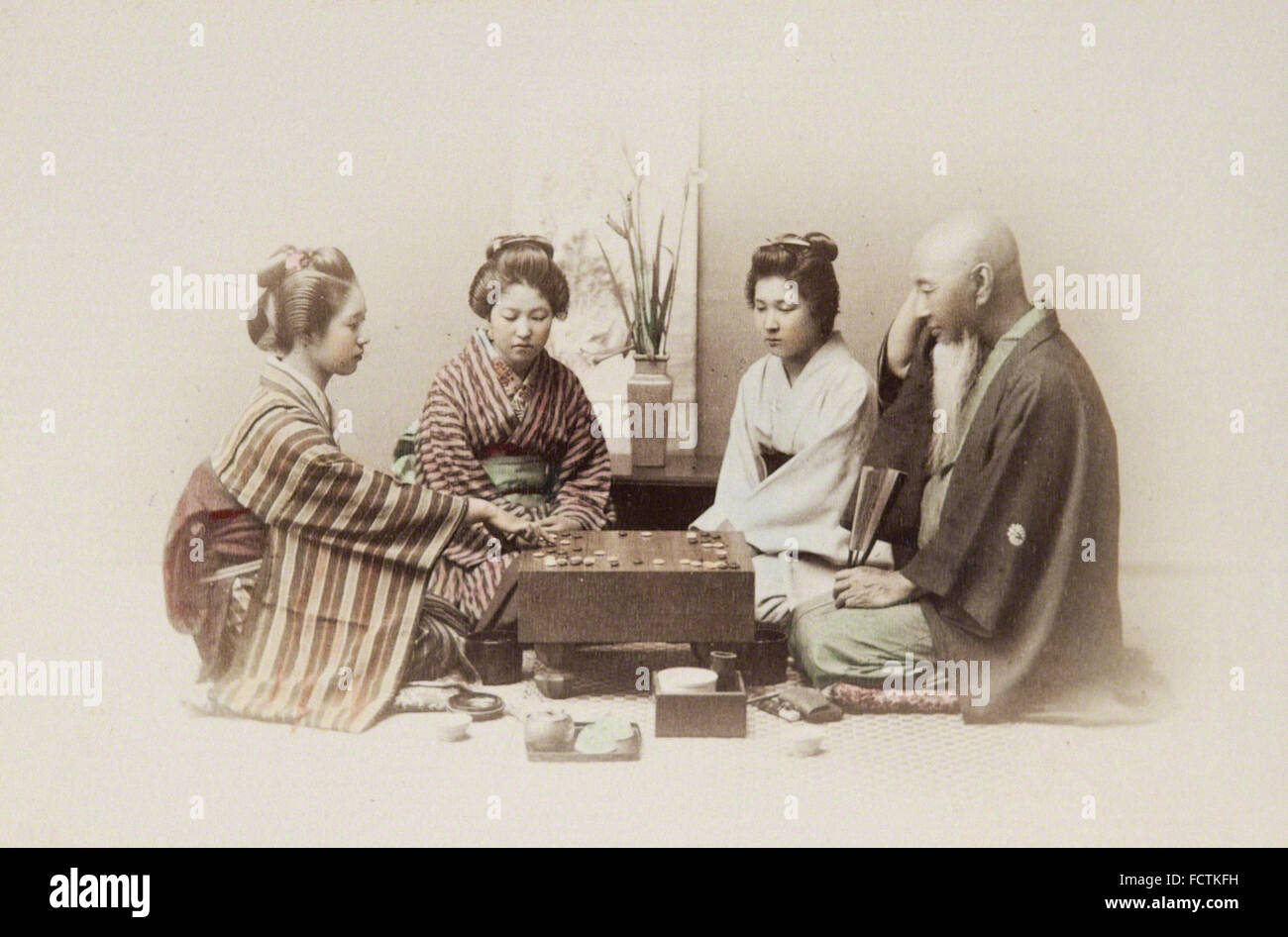 Kusakabe Kimbei - playing go Stock Photo - Alamy