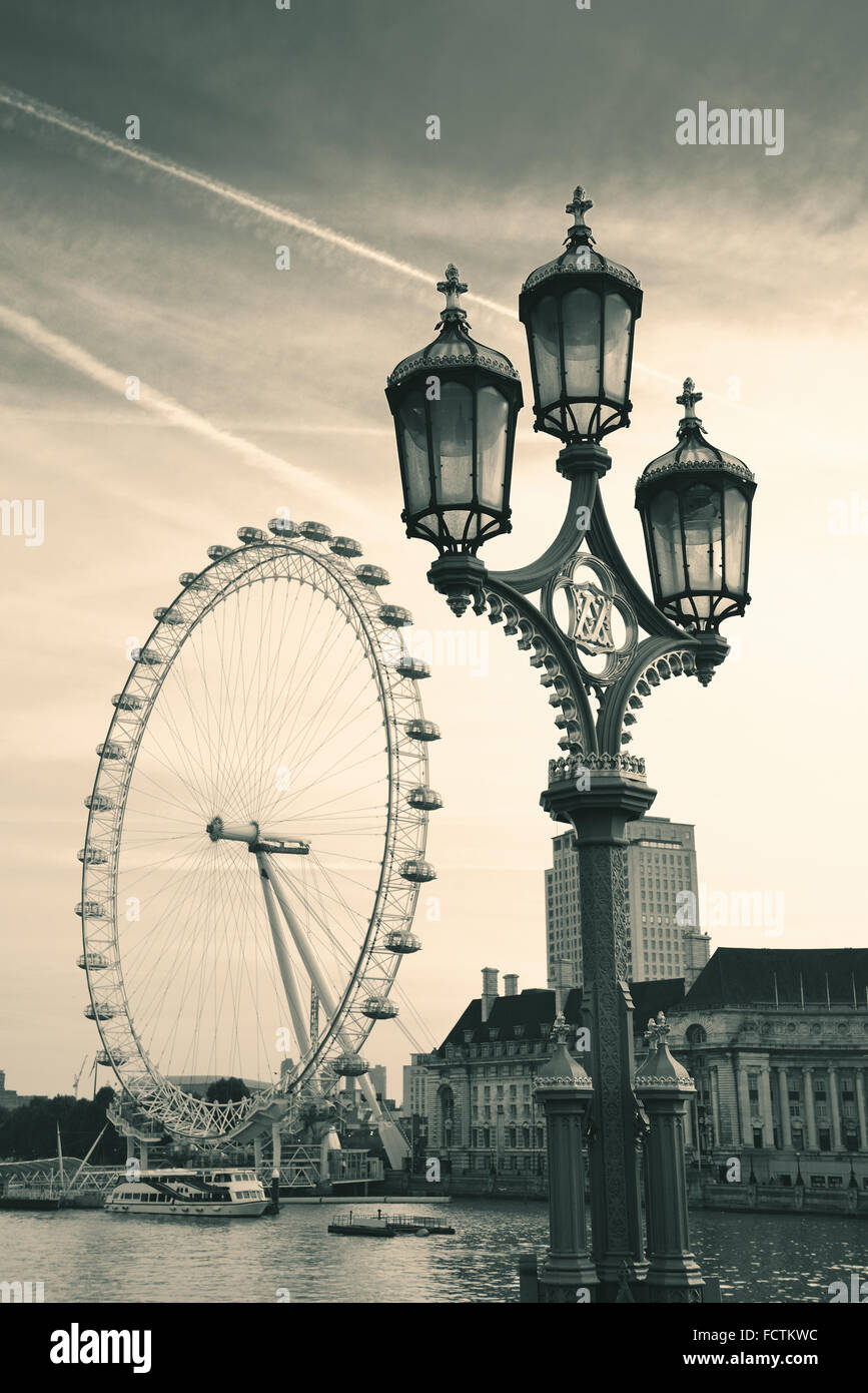 Vintage lamp post on Westminster Bridge in London Stock Photo - Alamy