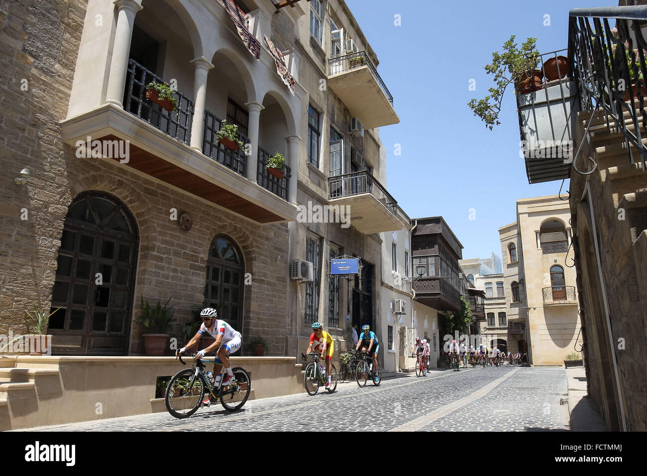 Mens road cycling hi-res stock photography and images - Alamy
