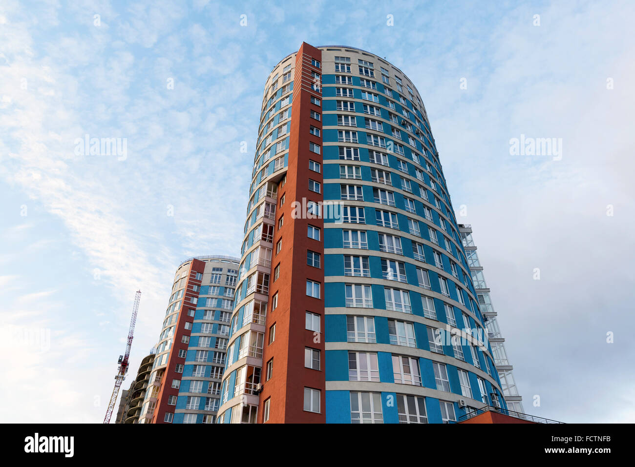 High rise building with brick hi-res stock photography and images - Alamy