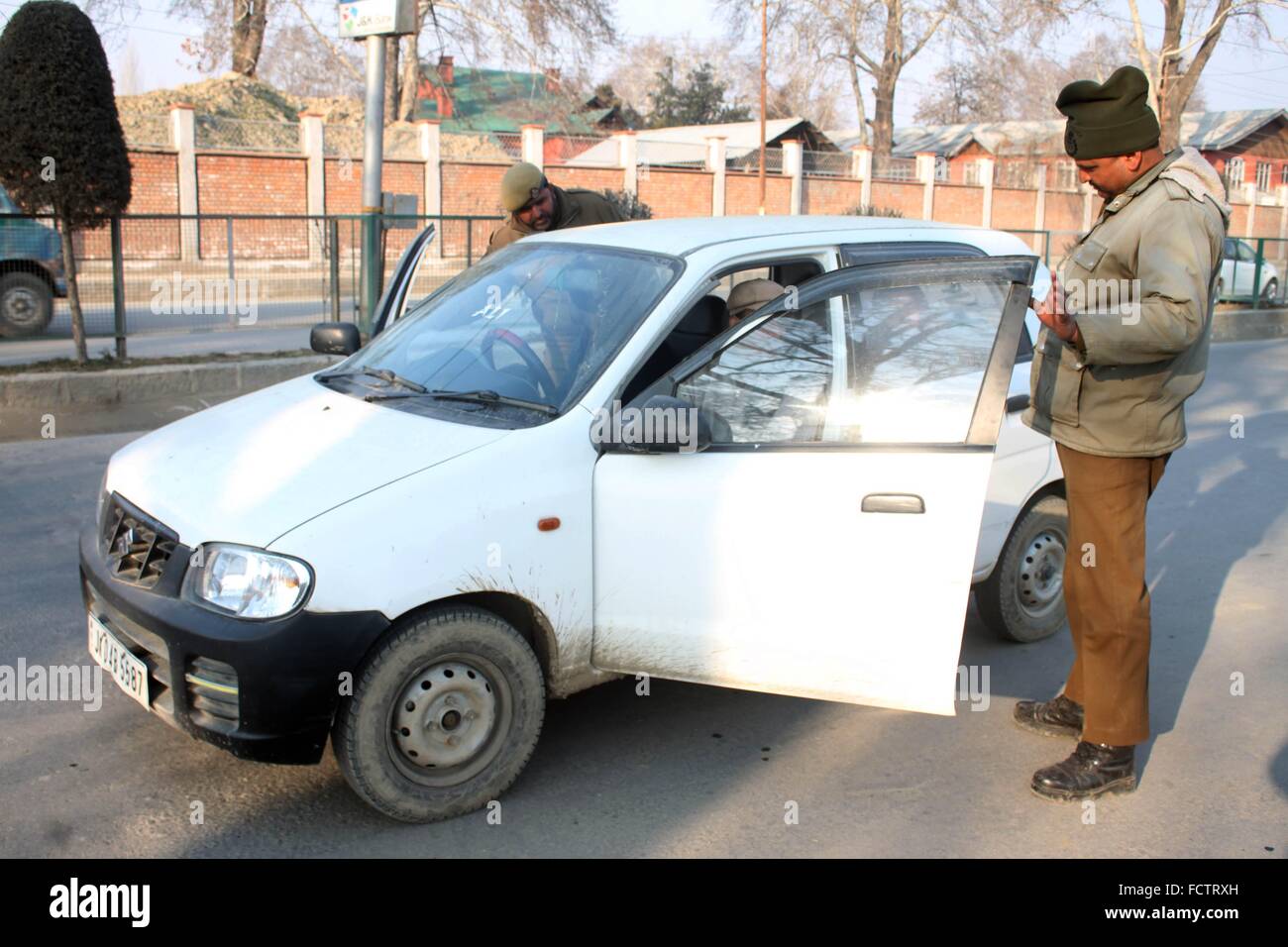 Indian police vehicle hi-res stock photography and images - Alamy