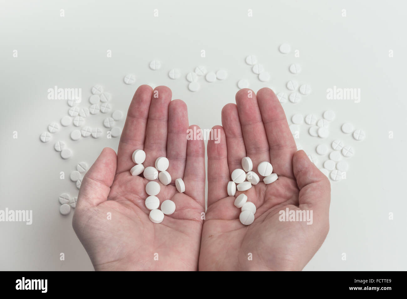Tablets medicine for people's health to heal diseases Stock Photo - Alamy
