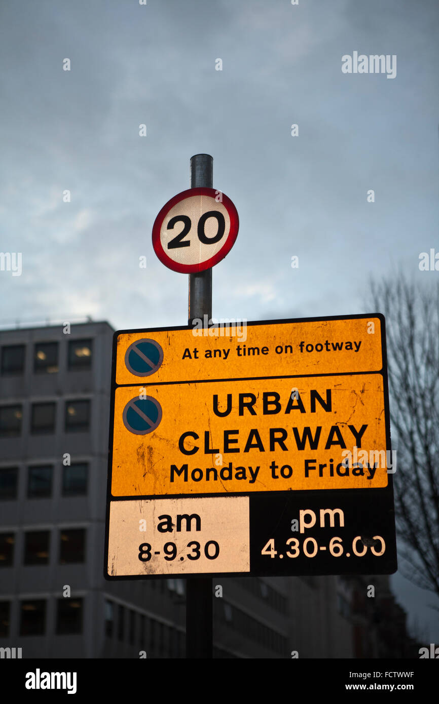 Urban clearway hi-res stock photography and images - Alamy