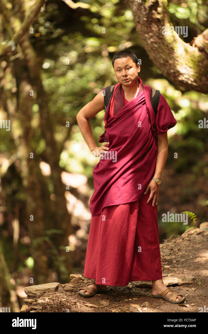 Monk thinking hi-res stock photography and images - Alamy