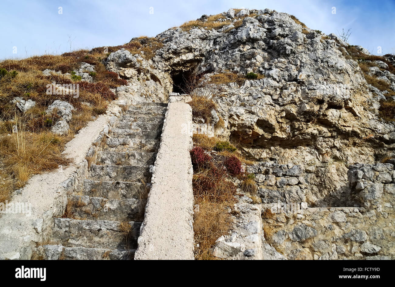 Machine gun nest hi-res stock photography and images - Alamy