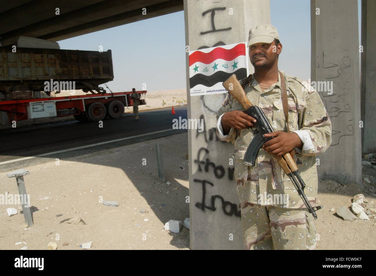New reconstituted Iraqi army after the 2003 war, checkpoint on the ...
