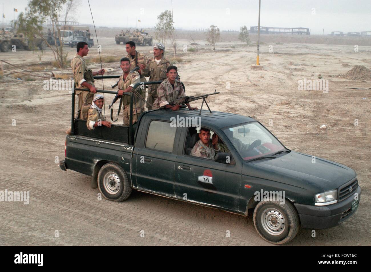 New reconstituted Iraqi army after the 2003 war, operation with Italian ...