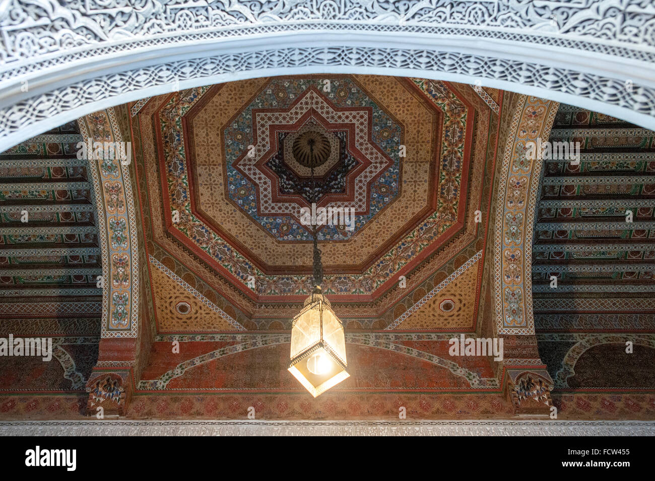 Moroccan ceiling hi-res stock photography and images - Alamy