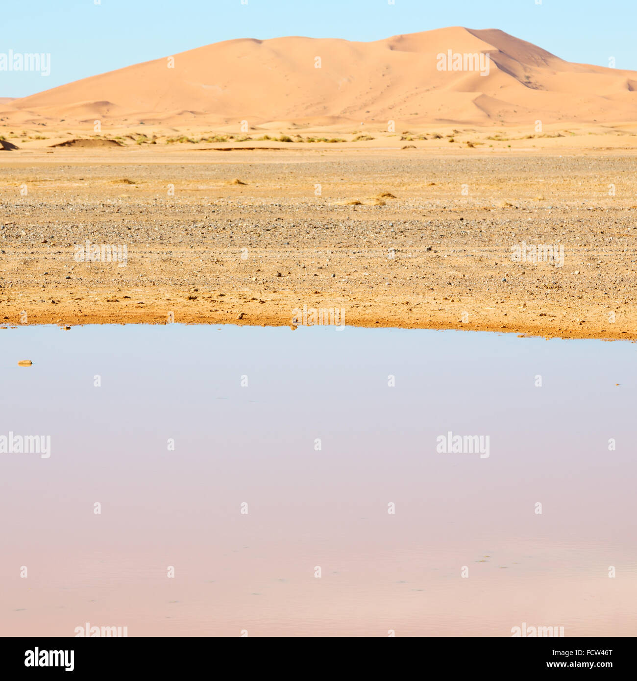 sunshine in the desert of morocco sand and lake dune Stock Photo - Alamy