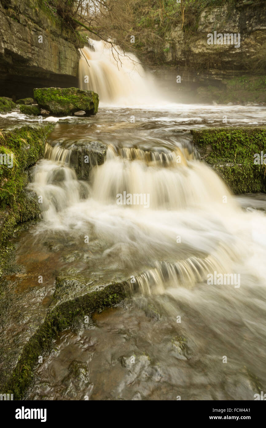 West Burton Falls 'Cauldron Force', in the Yorkshire Dales Stock Photo ...