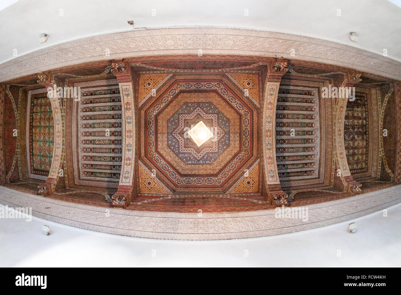 Moroccan ceiling hi-res stock photography and images - Alamy
