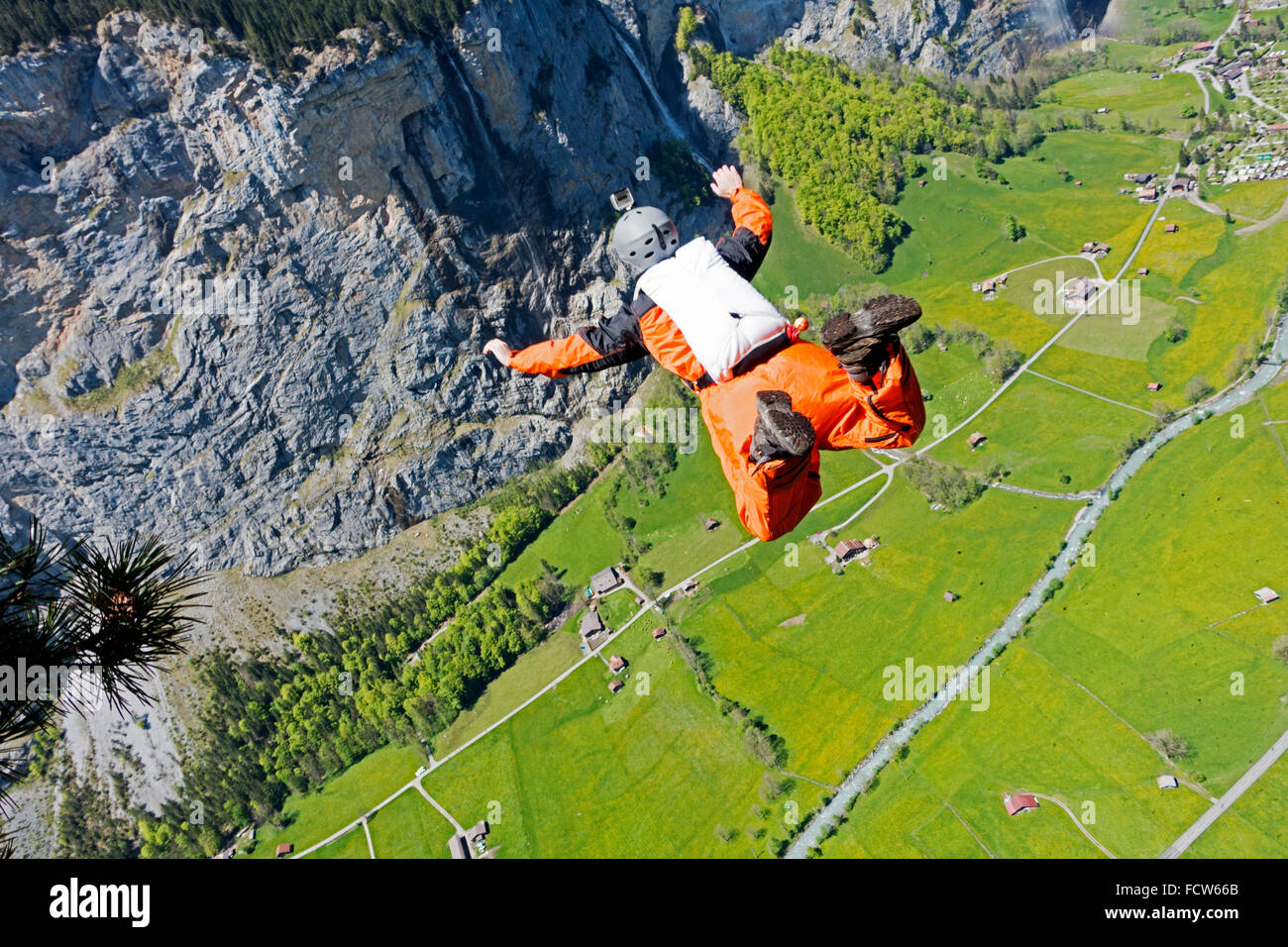 Orange jump suit hi-res stock photography and images - Alamy