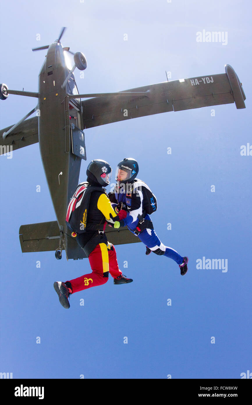 Jumping out of a plane hi-res stock photography and images - Alamy