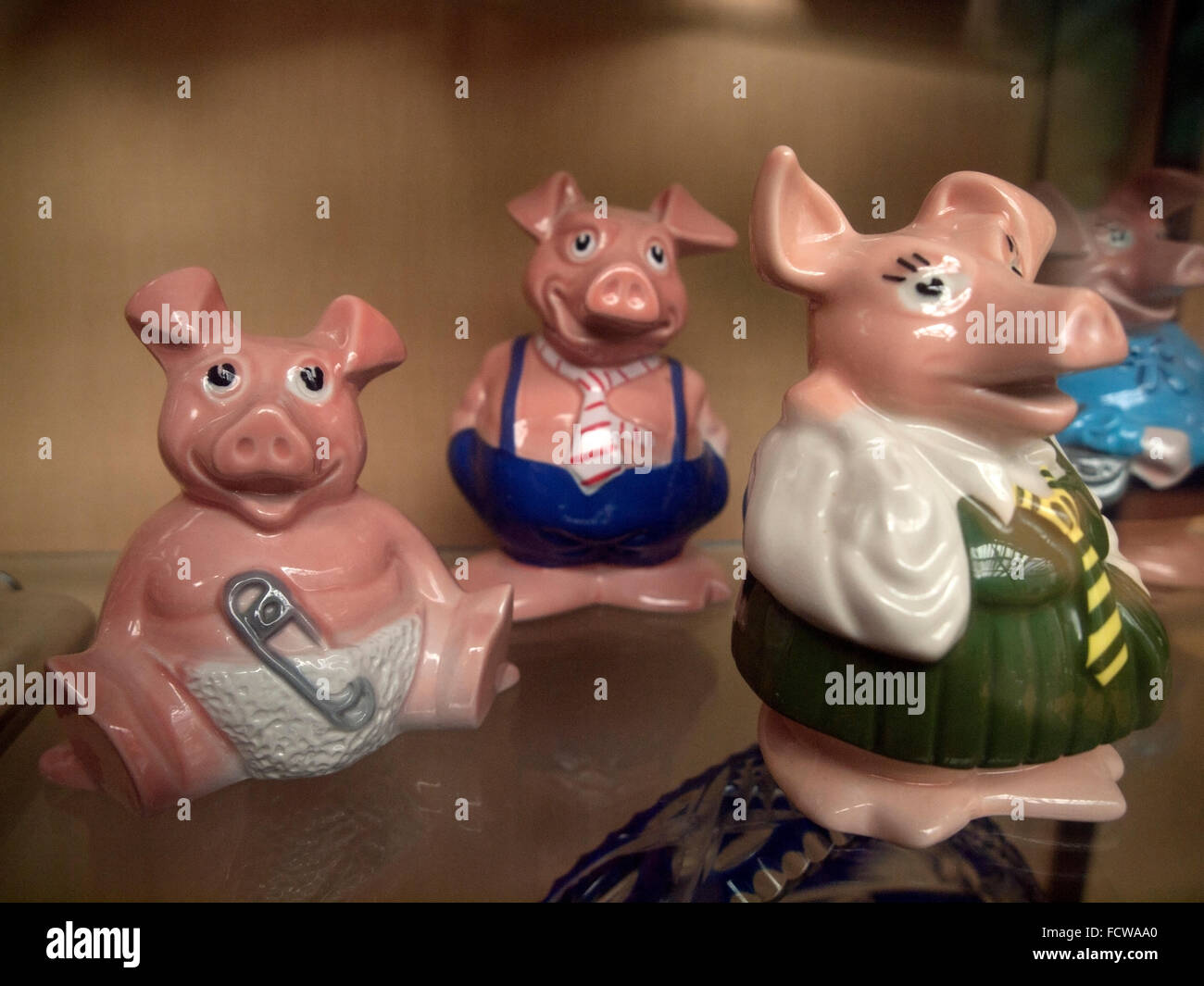 A collection of ceramic pigs in a Brighton shop window Stock Photo - Alamy