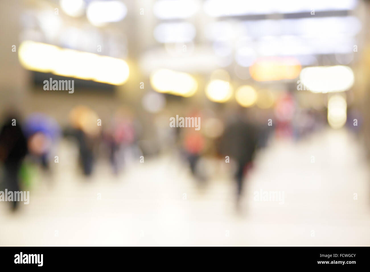 Supermarket blured background hi-res stock photography and images - Alamy