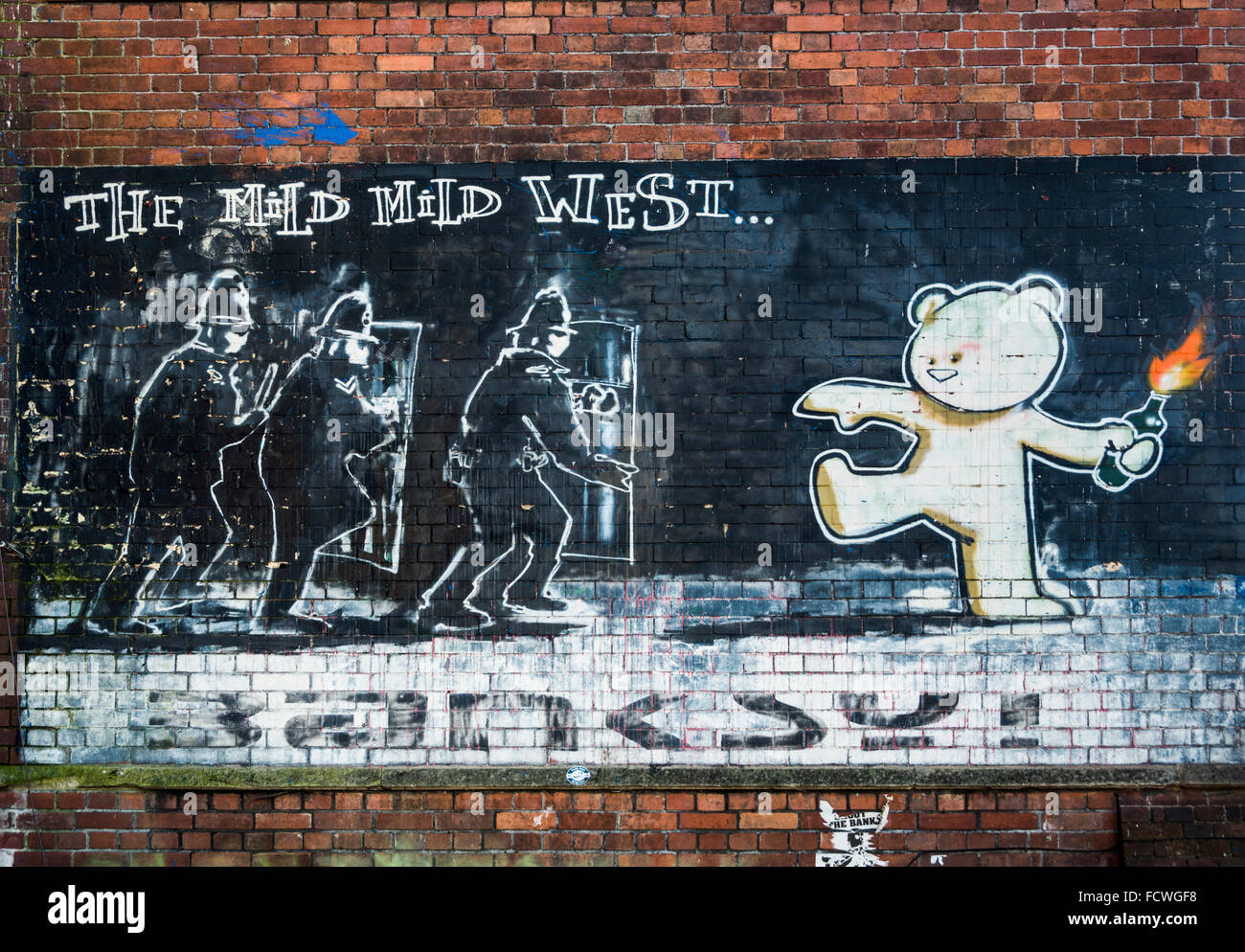 Banksy humour hi-res stock photography and images - Alamy