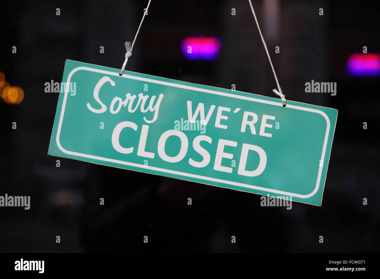 Cafe closed sign hi-res stock photography and images - Alamy