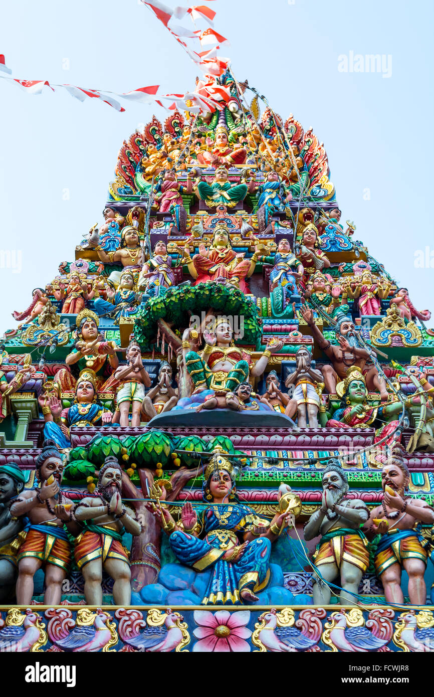 Hindu gods statues hi-res stock photography and images - Alamy