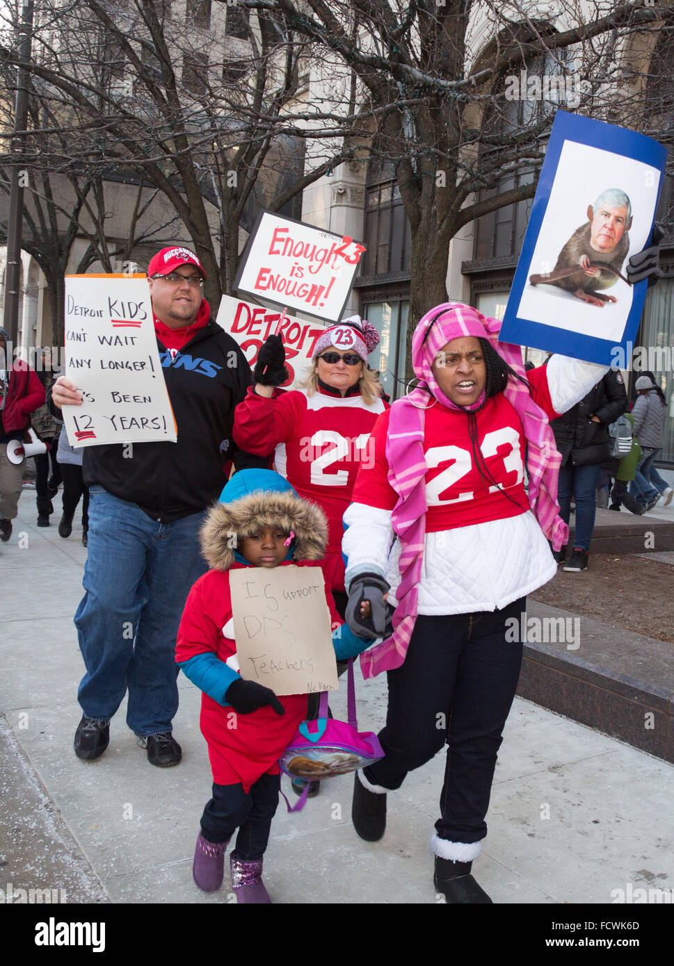 School run mum hi-res stock photography and images - Alamy