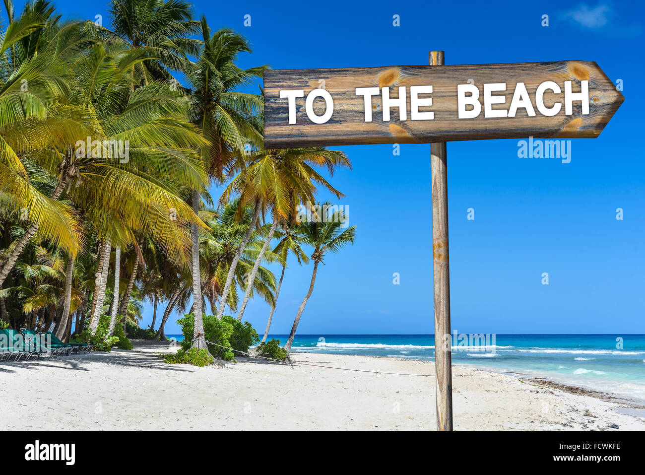 Beach Wood Sign with text To The Beach, Palm Trees, Tropical See and ...