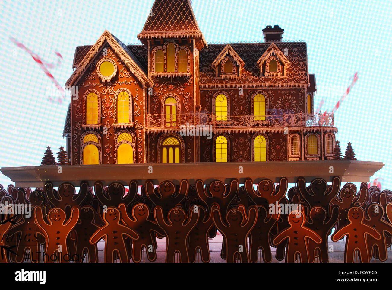 Gingerbread house display hi-res stock photography and images - Alamy