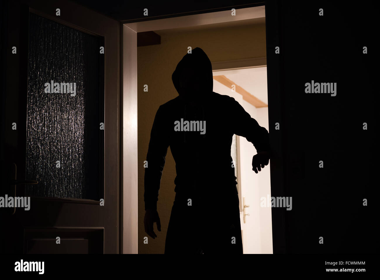 Aufsess, Germany. 19th Jan, 2016. ILLUSTRATION - The outline of a man ...