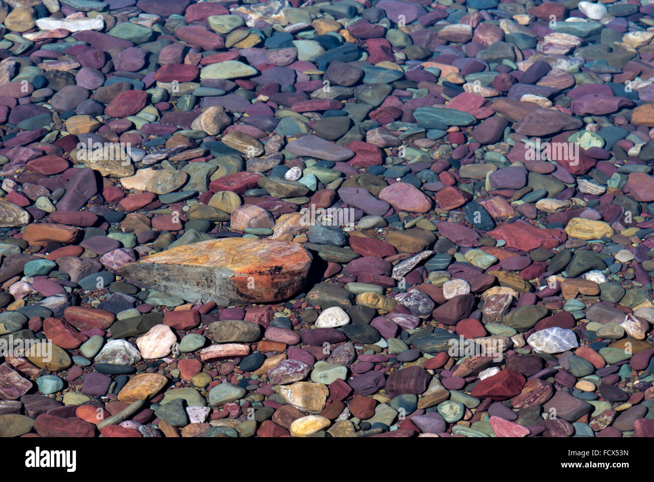 Stones in lake hi-res stock photography and images - Alamy