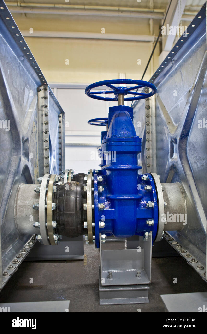 Water test tanks hi-res stock photography and images - Alamy