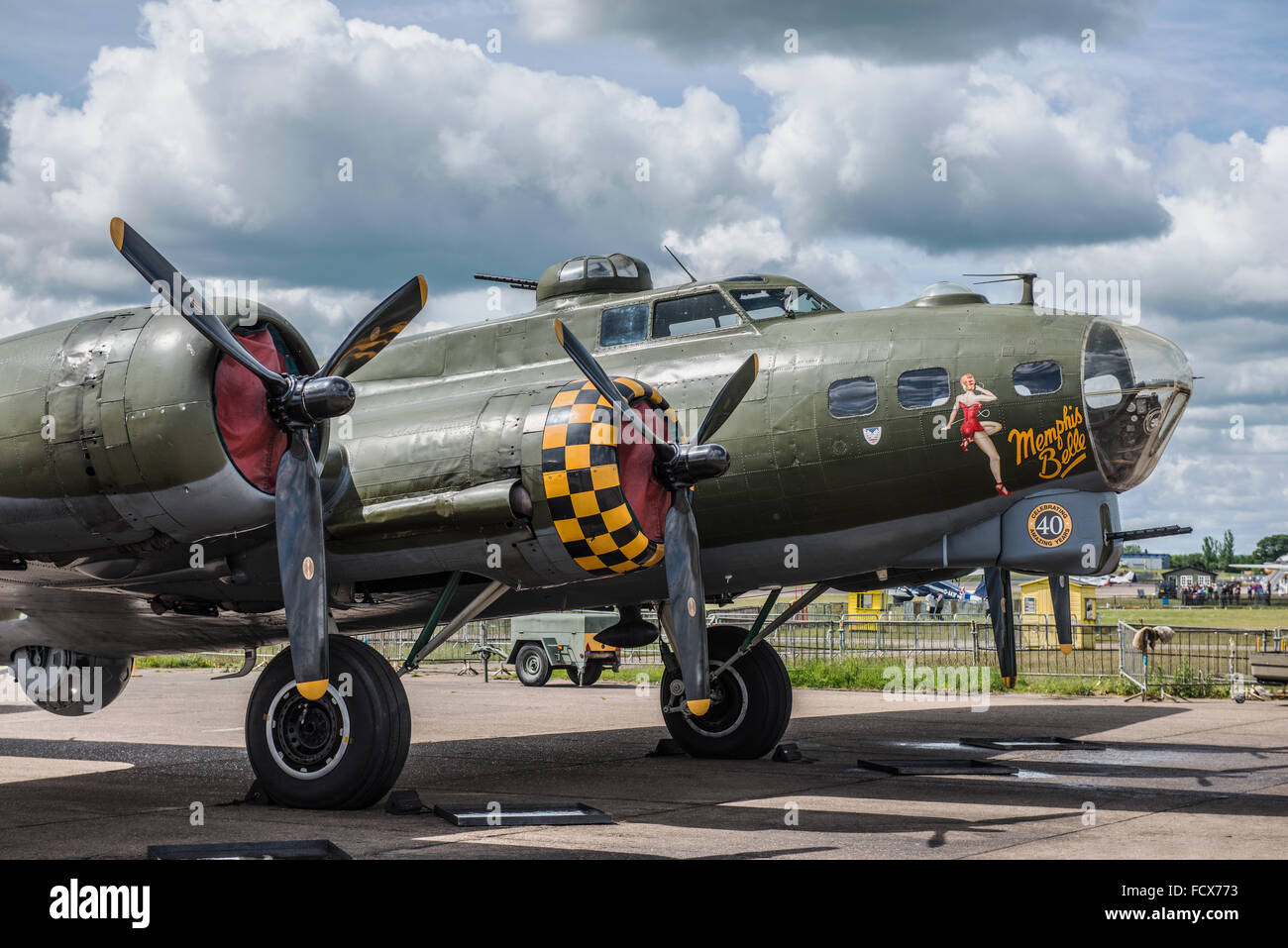 Airworthy b 17 hi-res stock photography and images - Alamy