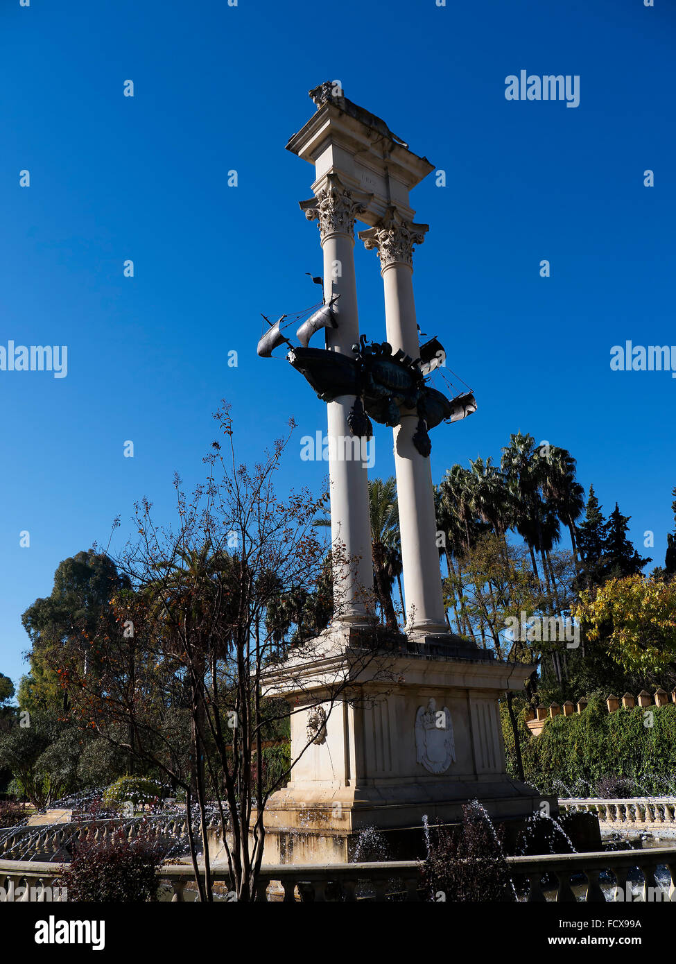 Monument to Christopher Columbus and the Catholic Monarchs ferdinand ...