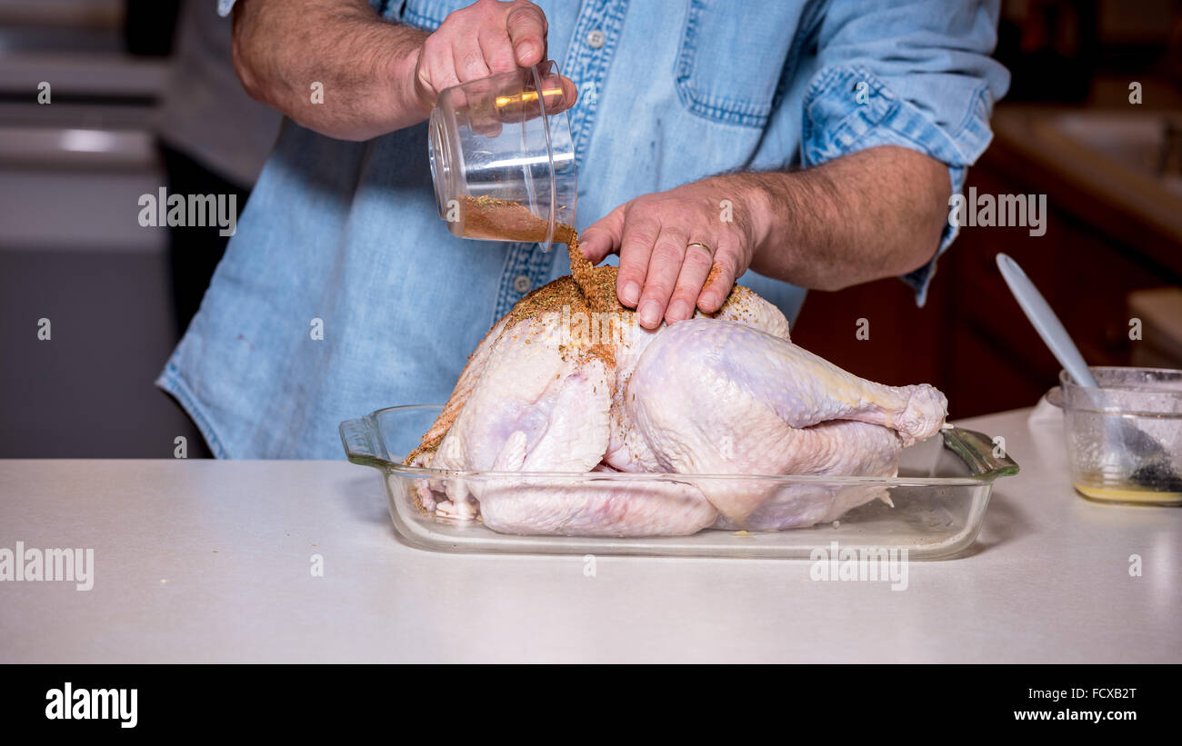 Adding spice hi-res stock photography and images - Alamy