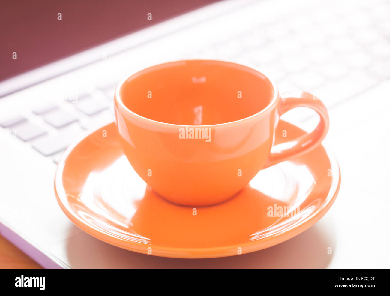 Black laptop screen cup hi-res stock photography and images - Alamy