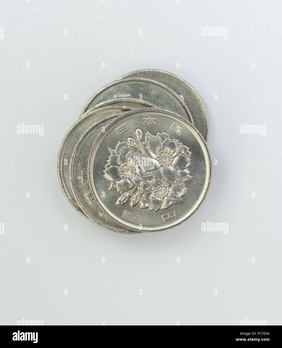 100yen coin hi-res stock photography and images - Alamy